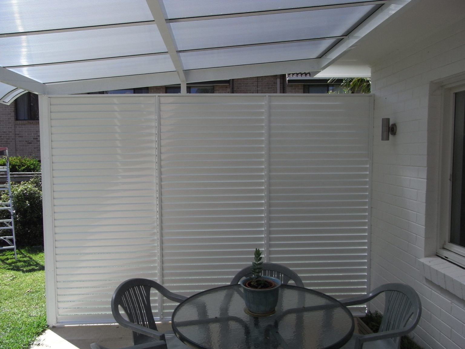 Retractable Privacy Screen | Outdoor Privacy Screen